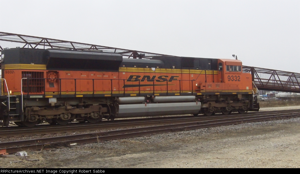 BNSF 9332